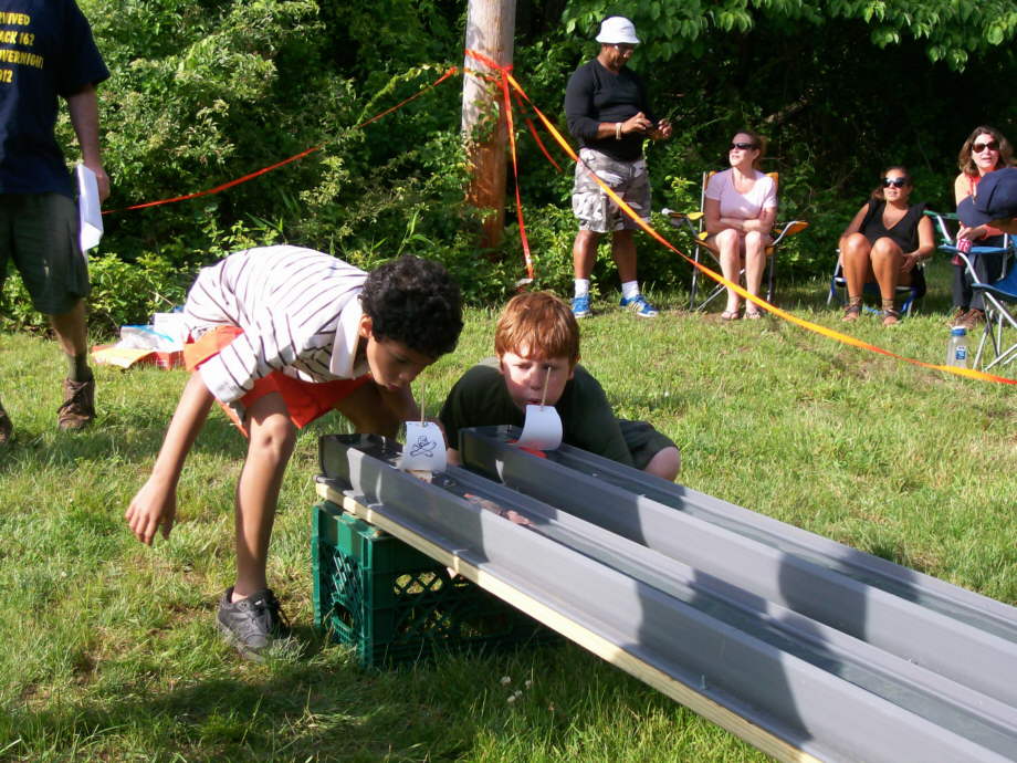 BSA Pack162 2012 Picnic & Rain Gutter Regatta
